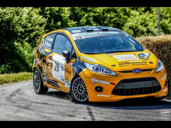 VENDU FORD FIESTA R2 M-SPORT - pièces et voitures de course à vendre ...