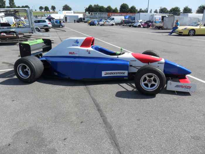 F3000 Lola 96-50 - pièces et voitures de course à vendre, de rallye et de circuit.