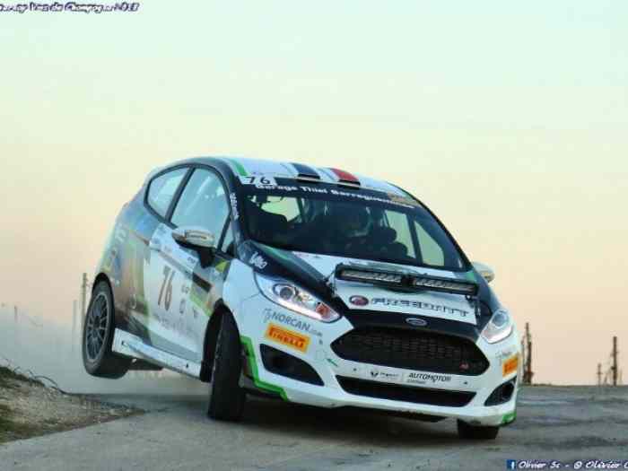 Ford Fiesta R2T KIT Terre + Asphalte + Lots de bord - pièces et ...