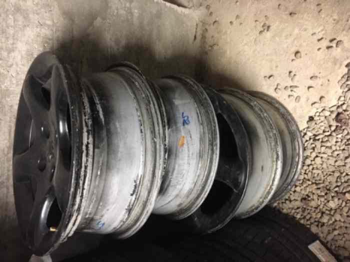 4 jantes 15 pcs Peugeot - pièces et voitures de course à vendre, de ...