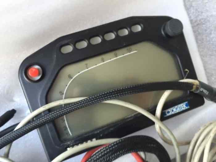 MTA Falcon Dashbord + MTA Digitek Lizard - pièces et voitures de course ...