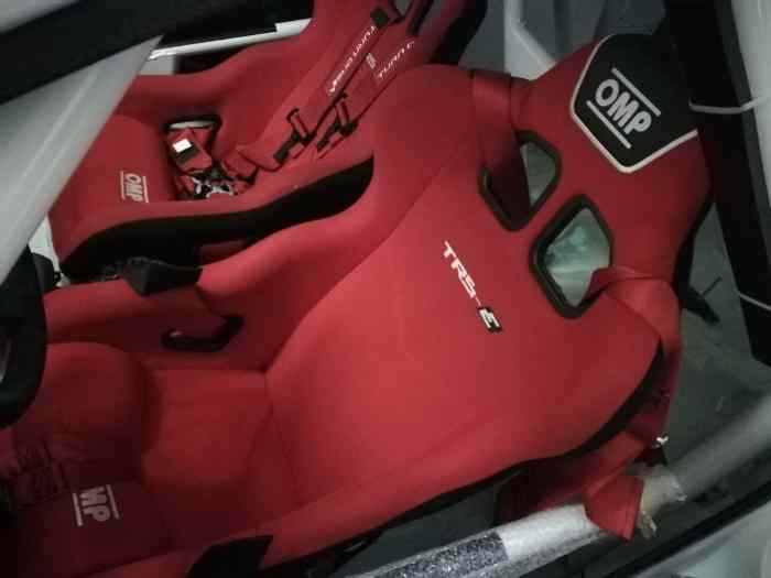 2 baquets OMP TRS-E rouge homologation 2022 - pièces et voitures de course à vendre, de rallye ...
