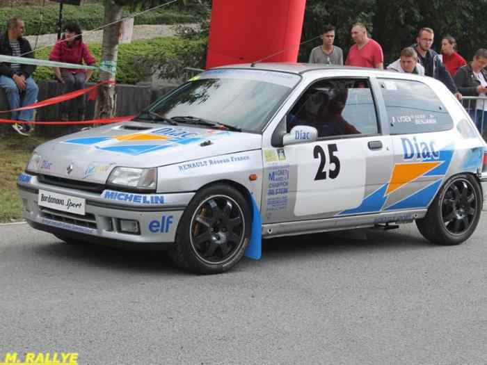 Clio grA - pièces et voitures de course à vendre, de rallye et de circuit.