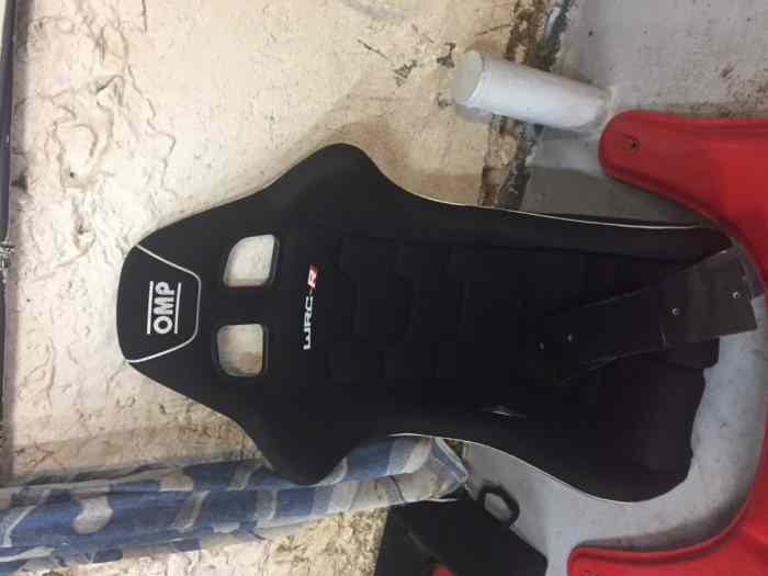 BAQUET VALIDE 2020 OMP WRC-R - pièces et voitures de course à vendre, de rallye et de circuit.