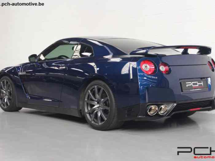 Nissan GT-R 3.8 Turbo V6 550cv Black Edition - pièces et voitures de ...