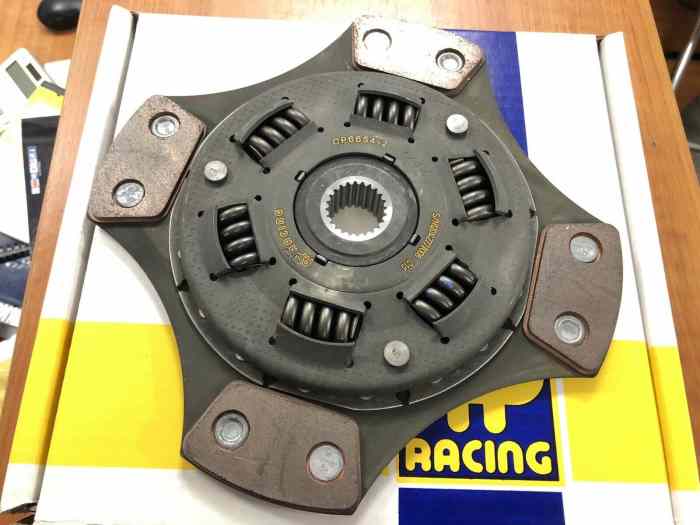 Kit embrayage AP RACING Subaru Impreza GT Turbo et WRX 230mm - pièces ...