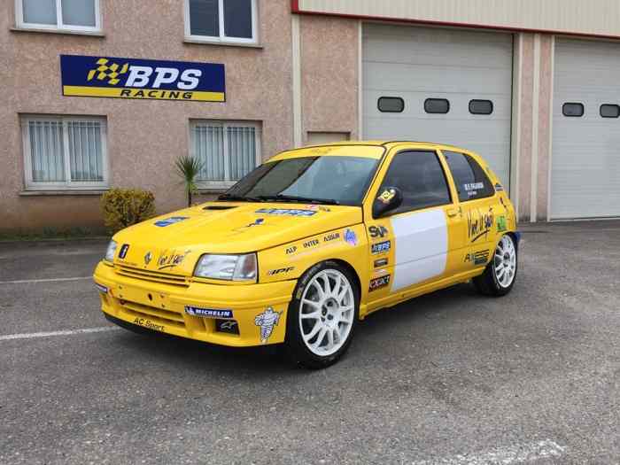 Clio Williams GrA - pièces et voitures de course à vendre, de rallye et de circuit.