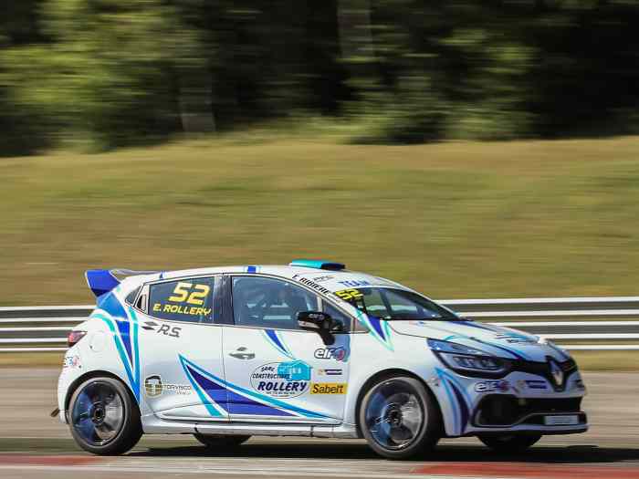 A VENDRE CLIO 4 CUP - pièces et voitures de course à vendre, de rallye et de circuit.
