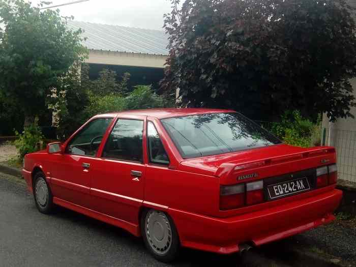 R21 turbo - pièces et voitures de course à vendre, de rallye et de circuit.