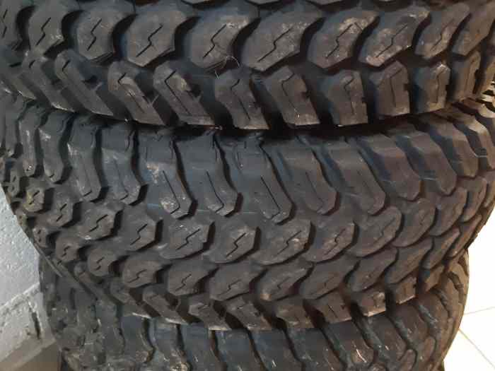 Roues complètes pour SSV , le tout en très bon état car neuves ZERO KM ...