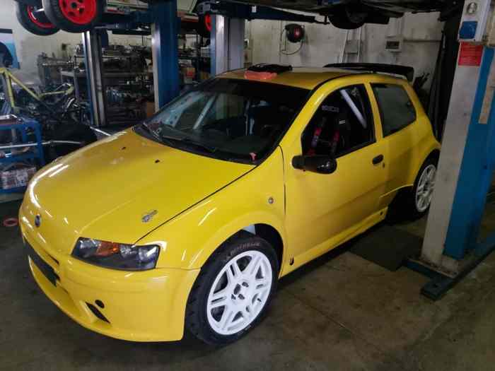 Fiat Punto Kit Car ex Usine VENDUE - pièces et voitures de course à ...