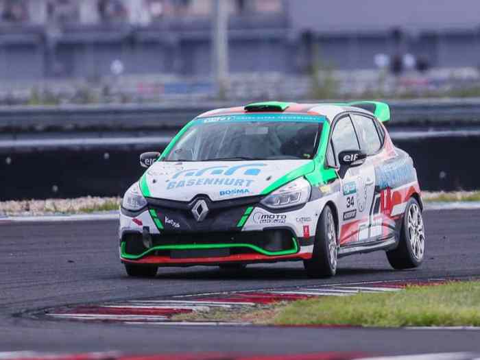Renault Clio 4 Cup 2019 X98 - pièces et voitures de course à vendre, de ...