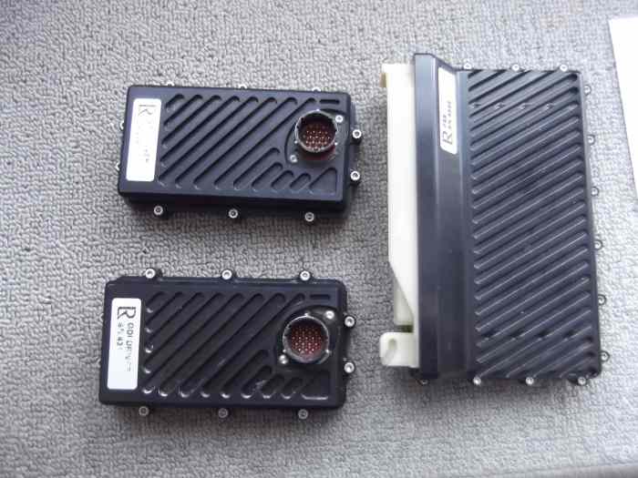 ecu LIFE RACING F88 et 2 modules GDI - pièces et voitures de course à ...