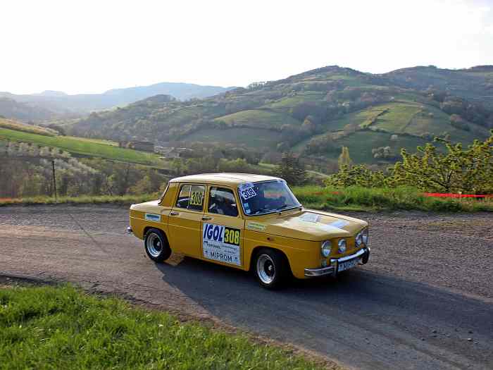 Renault R8S échange contre VHC - pièces et voitures de course à vendre ...