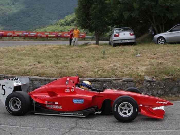 LOLA F3000 K06 Rolling Chassis - pièces et voitures de course à vendre, de rallye et de circuit.