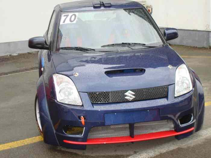 Suzuki Swift Racing