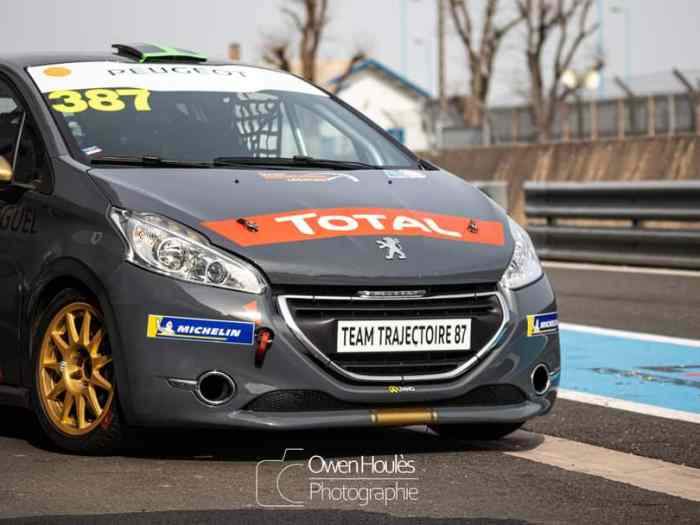 208 racing cup le castellet les 16 17 juillet - pièces et voitures de ...