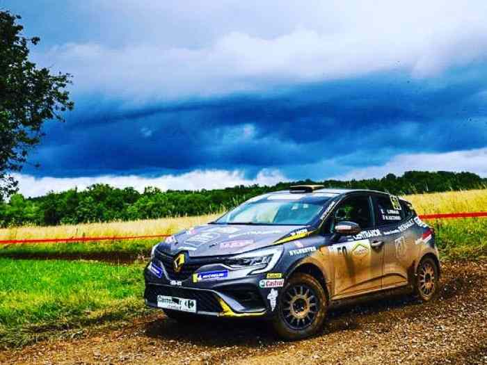 Clio rc5 TERRE championne clio trophy France terre 2021 - pièces et voitures de course à vendre ...