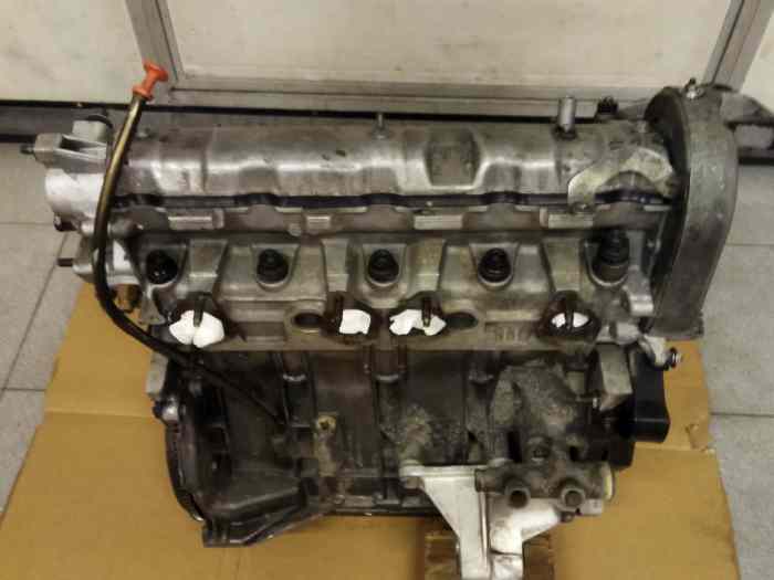 Peugeot 205 gti engine - pièces et voitures de course à vendre, de ...