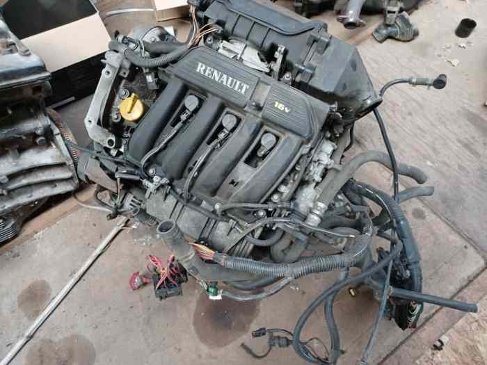 Moteur Renault 1.6 16V k4m - pièces et voitures de course à vendre, de rallye et de circuit.