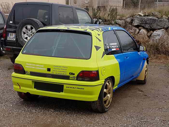 Clio grA - pièces et voitures de course à vendre, de rallye et de circuit.