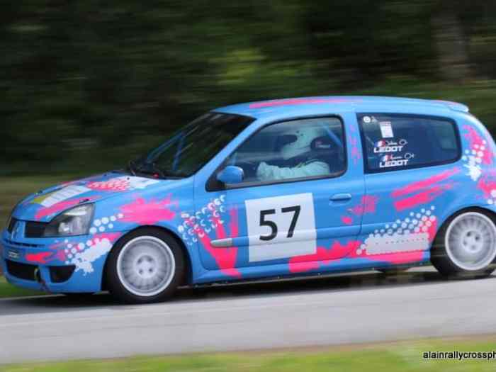 Clio rs - pièces et voitures de course à vendre, de rallye et de circuit.