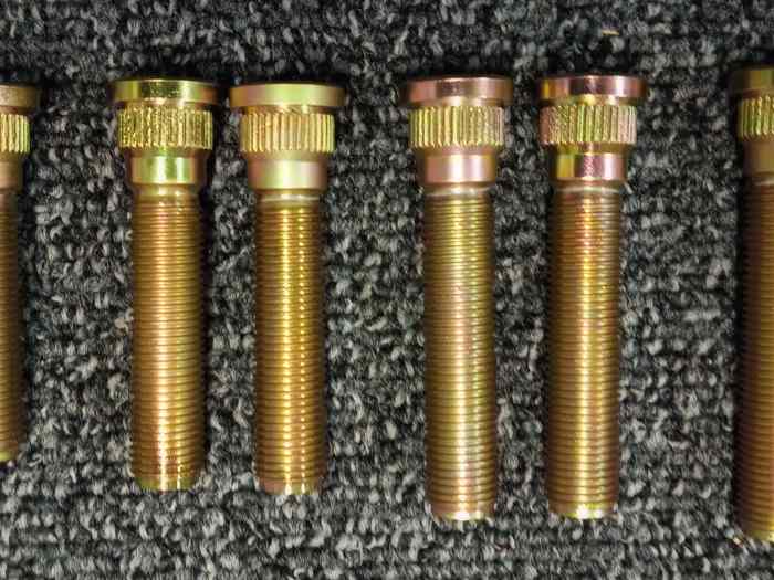 GOUJONS DE ROUE renforcés rallongés Samba Rallye - pièces et voitures ...