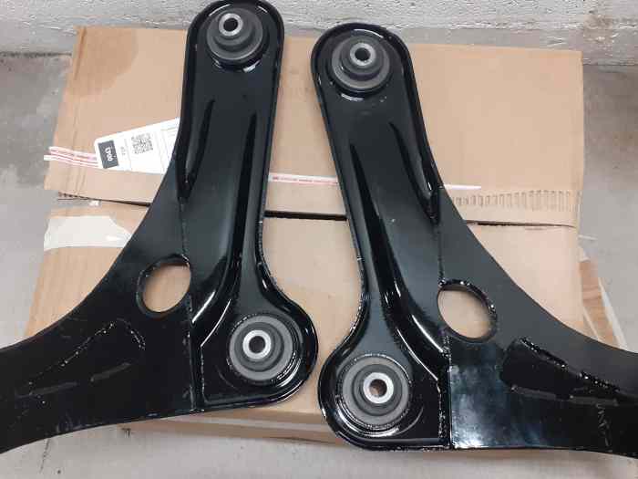 2 triangles C2 R2 MAX - pièces et voitures de course à vendre, de ...