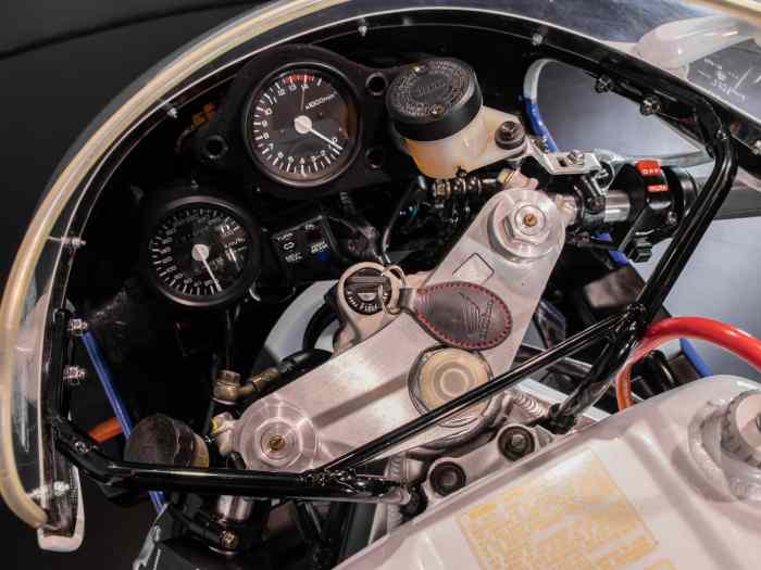 HONDA RC 30 1991 - pièces et voitures de course à vendre, de rallye et ...