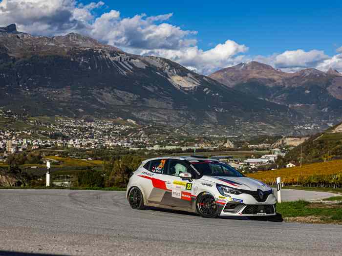 CLIO RC5 - pièces et voitures de course à vendre, de rallye et de circuit.