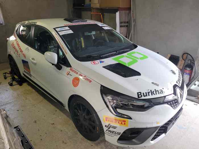 Renault Clio Rallye 4 - pièces et voitures de course à vendre, de rallye et de circuit.