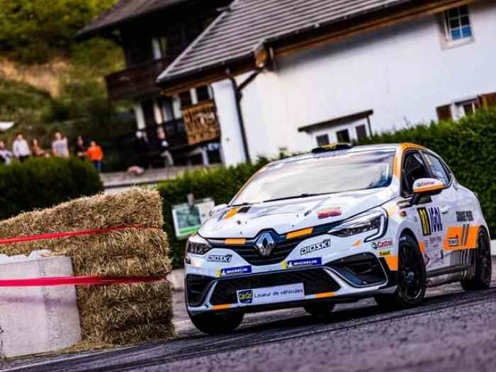 CLIO RC5 RALLYE SAINTE-BAUME - pièces et voitures de course à vendre, de rallye et de circuit.