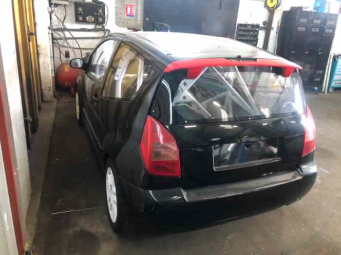 C2 f2000 - pièces et voitures de course à vendre, de rallye et de circuit.