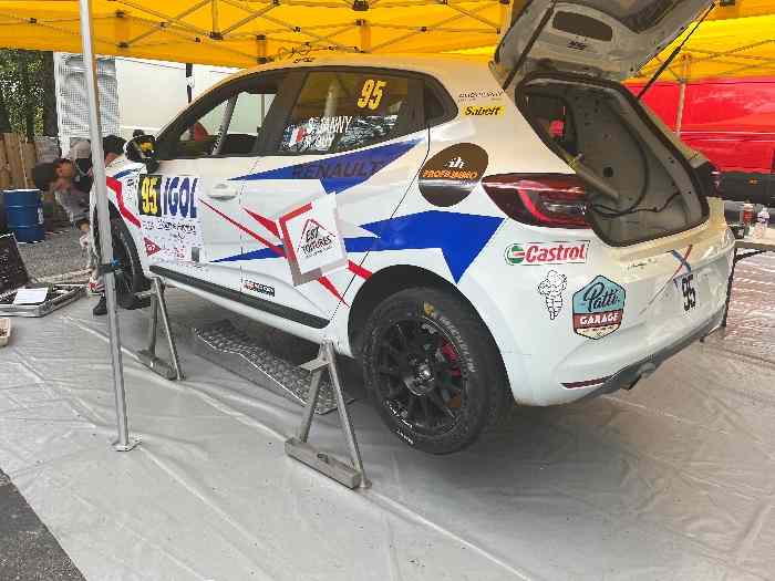 CLIO RALLY 5 RC5 ANNÉE 2022 - pièces et voitures de course à vendre, de rallye et de circuit.