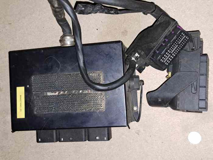 Boîtier snra c2 challenge/r2 - pièces et voitures de course à vendre ...