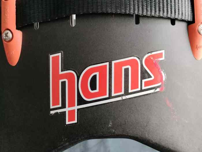 Hans - pièces et voitures de course à vendre, de rallye et de circuit.