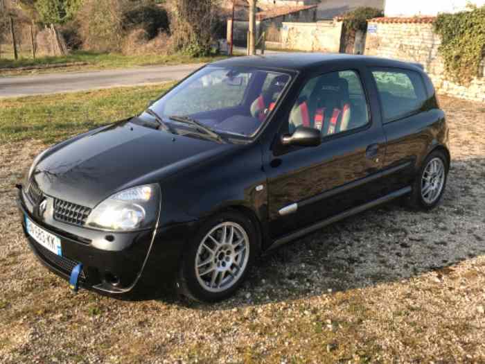 Renault Clio 2 RS - pièces et voitures de course à vendre, de rallye et ...