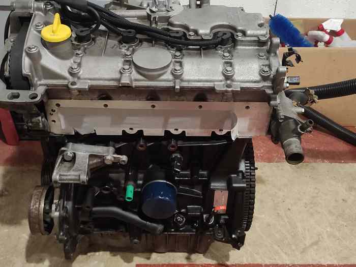 Moteur Renault F4R - pièces et voitures de course à vendre, de rallye ...