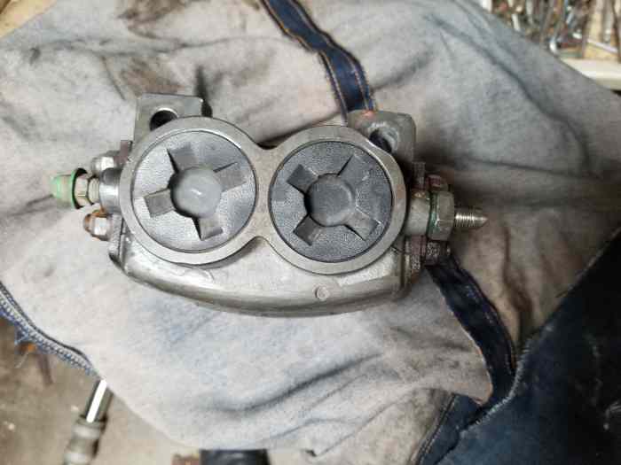 2 Etriers de frein Lockheed 4 pistons AP RACING CP2361 - pièces et ...