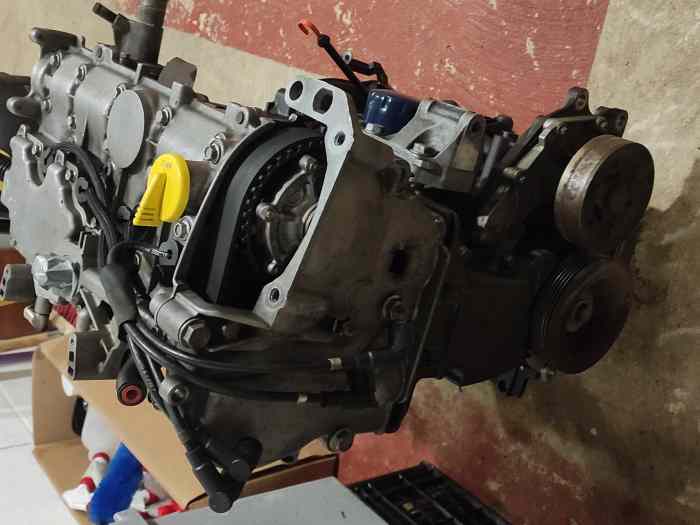 Moteur Renault F4R - pièces et voitures de course à vendre, de rallye ...