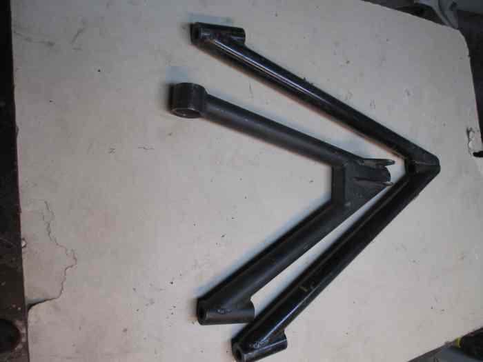 TRIANGLES CHASSIS - pièces et voitures de course à vendre, de rallye et ...
