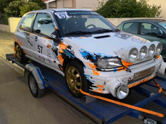 Clio GrA - pièces et voitures de course à vendre, de rallye et de circuit.