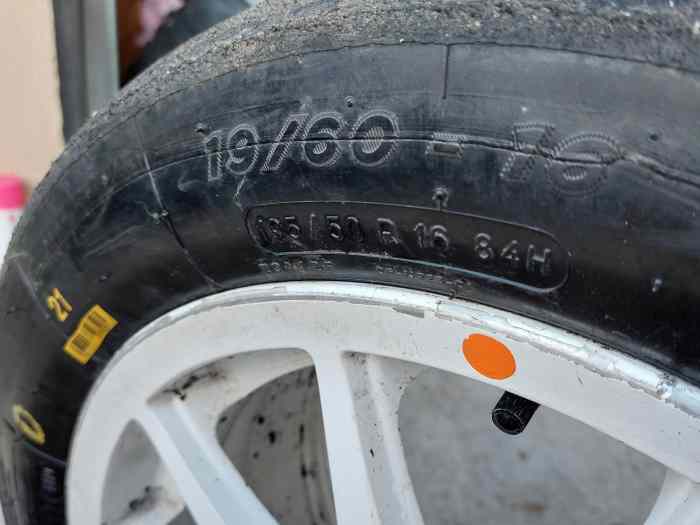 Achete (ou vend) 1 Michelin R21 en 16 - pièces et voitures de course à ...