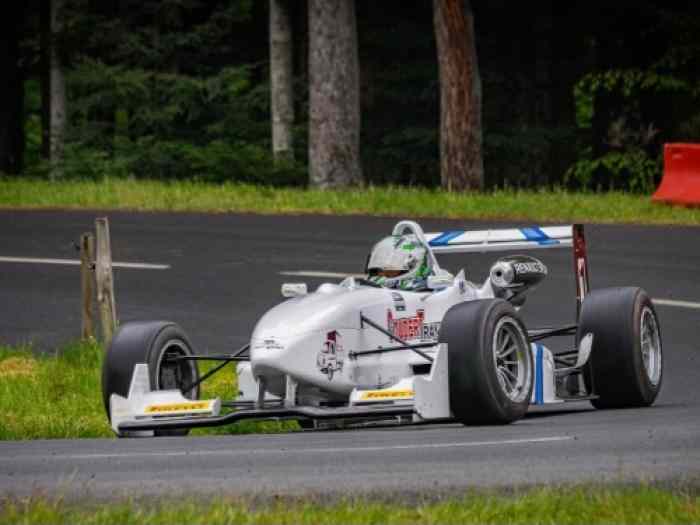 Superbe F399 evo 301 sans matériel - pièces et voitures de course à ...