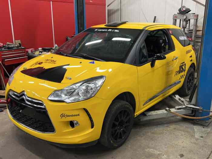 DS3 R1 - pièces et voitures de course à vendre, de rallye et de circuit.