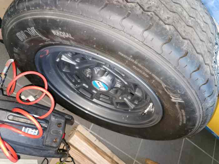 PNEU AVON CR6ZZ 225/60 R15 - pièces et voitures de course à vendre, de rallye et de circuit.