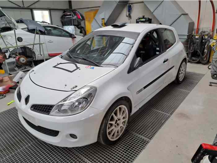 Clio r3 max - pièces et voitures de course à vendre, de rallye et de ...