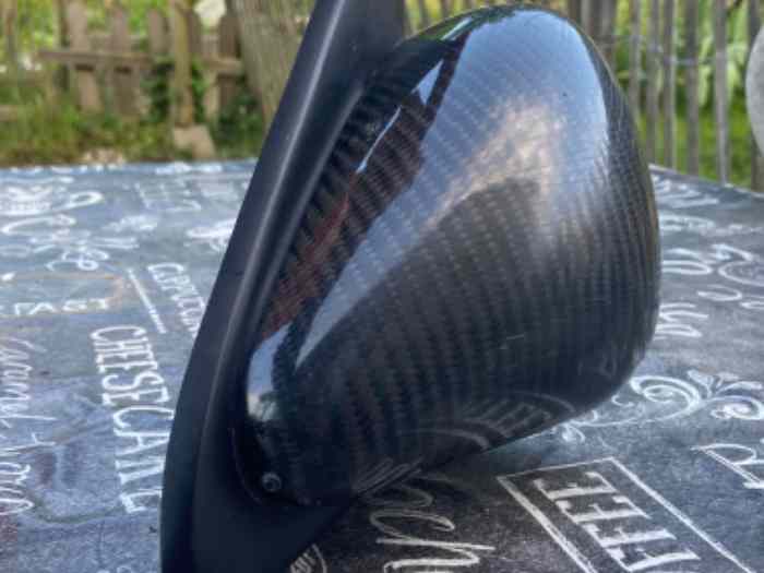 Rétro Gauche Carbone Saxo/106 - pièces et voitures de course à vendre ...