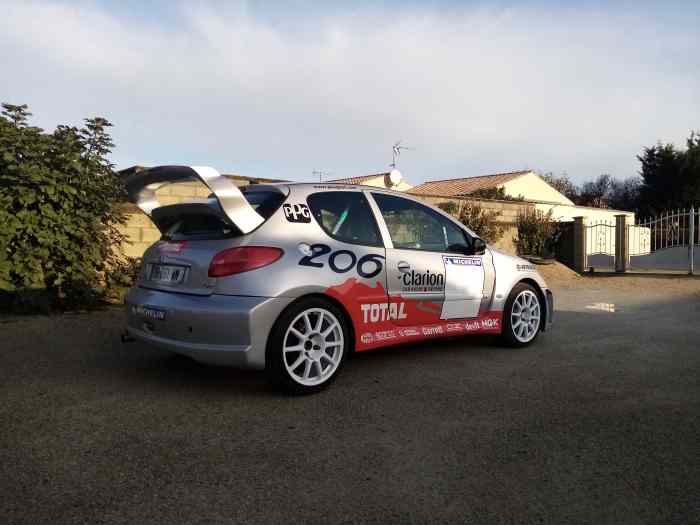 Peugeot 206 Maxi - pièces et voitures de course à vendre, de rallye et de circuit.