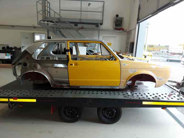 VW Golf 1 - 3 door shell - pièces et voitures de course à vendre, de ...